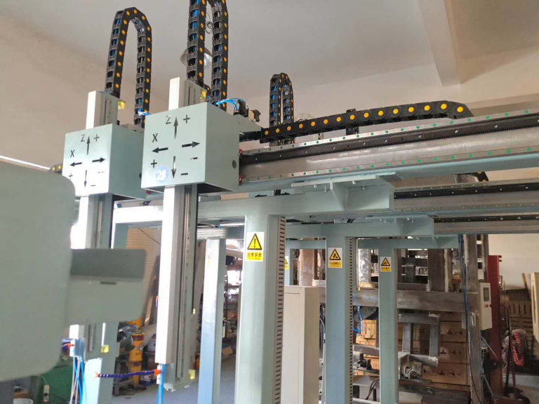 Heavy duty upright cantilever single arm truss robotics gantry system ...