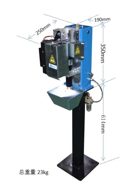 ABB FANUC YASKAWA KUKA KAWASAKI Automatic Welding robot torch cleaning ...